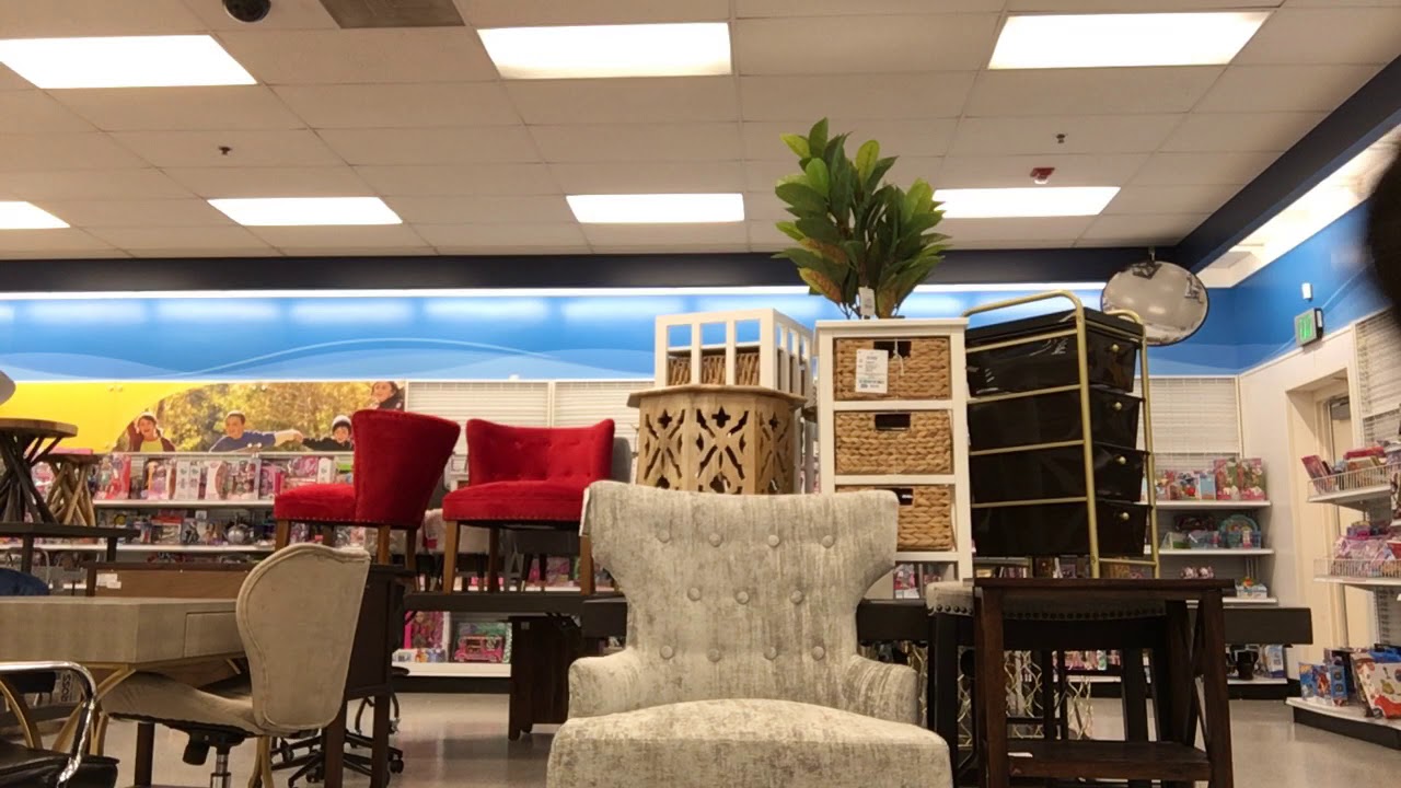 At a boring store - YouTube