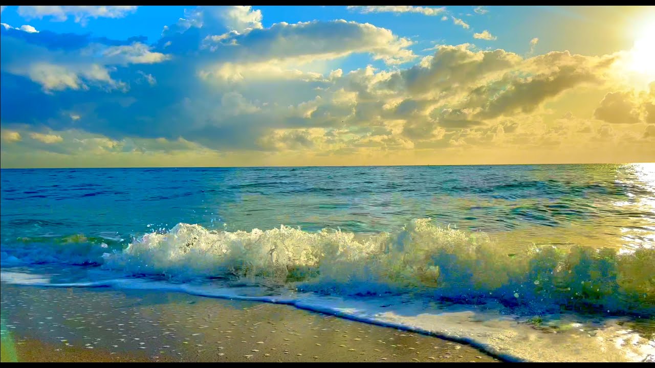 7 Hours of Hypnotic Blue Sea | Mesmerizing Ocean Breeze & Sapphire ...