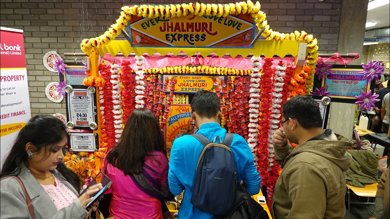 THE JHAL MURI MASTER OF LONDON | Kolkata Indian Street Food | Durga ...