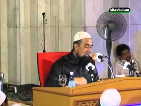 Ustaz Azhar Idrus 2013 - Baju Terselak Ketika Solat