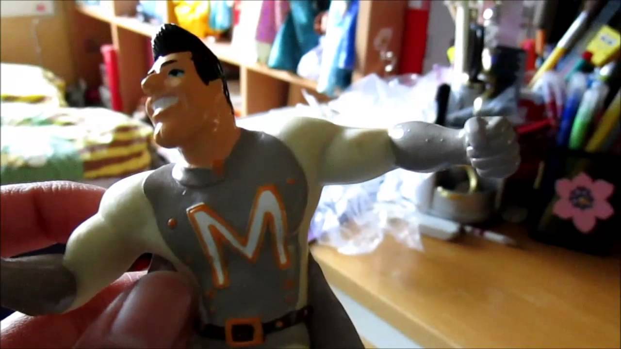 Unboxing Megamind action figures - YouTube