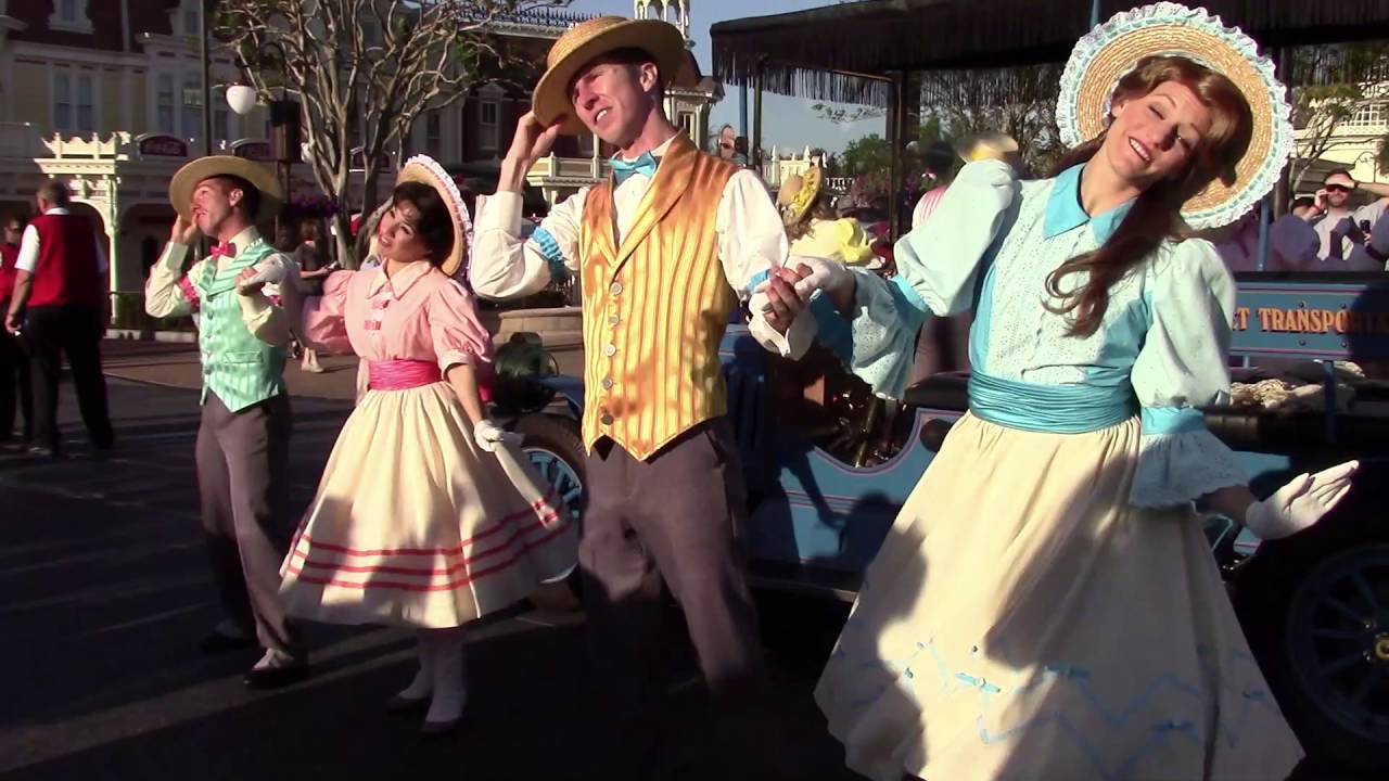 Walt Disney World: The Trolley Show (3/30/16) - YouTube