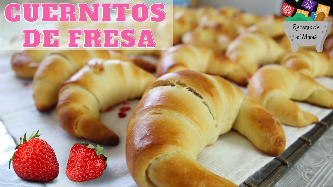 Cuernitos rellenos de Fresa, Facil! - YouTube