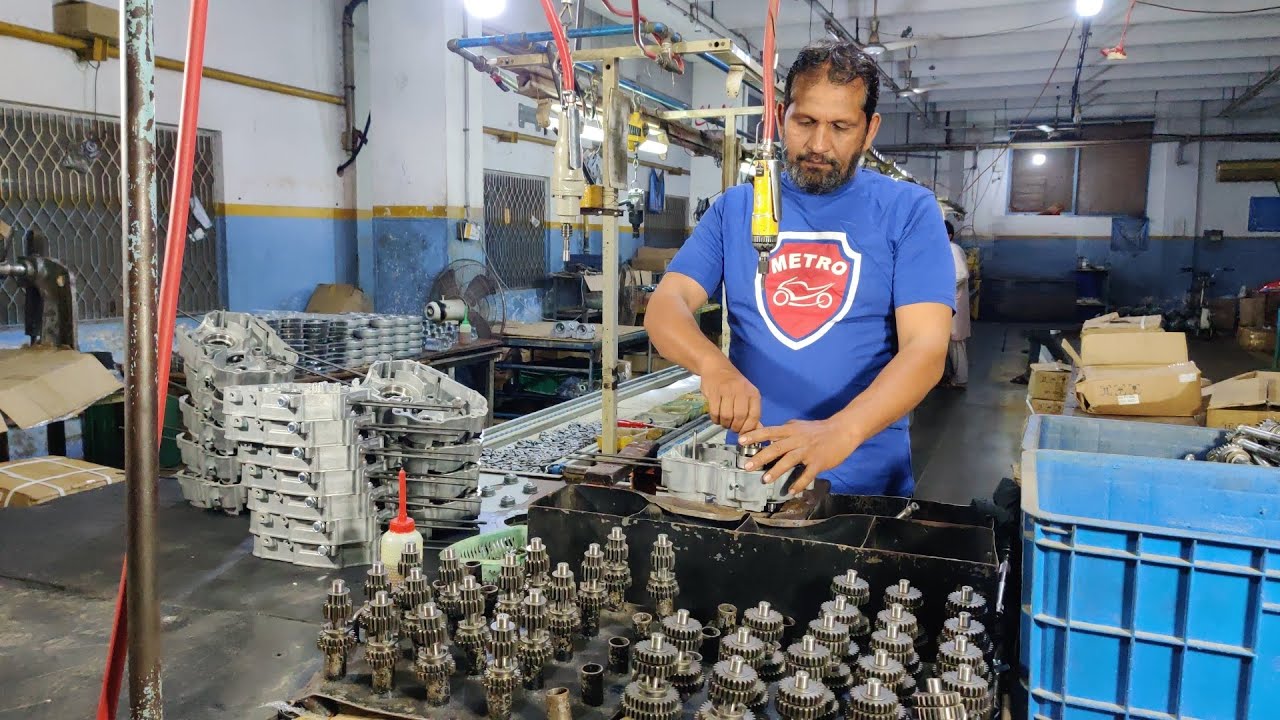 How 70cc Motorcycle Engine Build Under Huge Production Line - YouTube