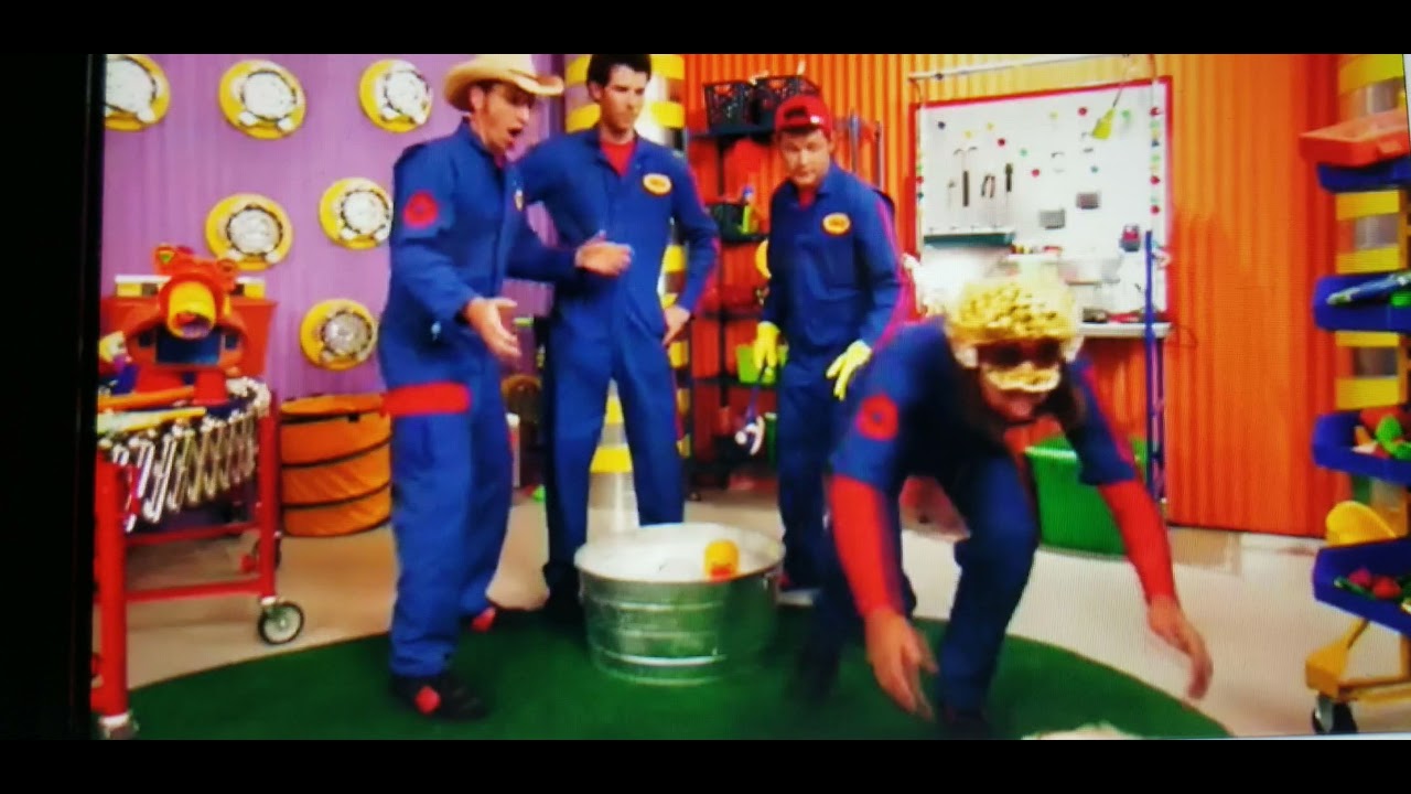 Imagination Movers - A Puppy Problem Moments - YouTube