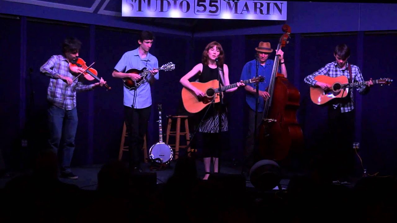 You Didn't Call My Name - Molly Tuttle & The Tuttle Family - YouTube