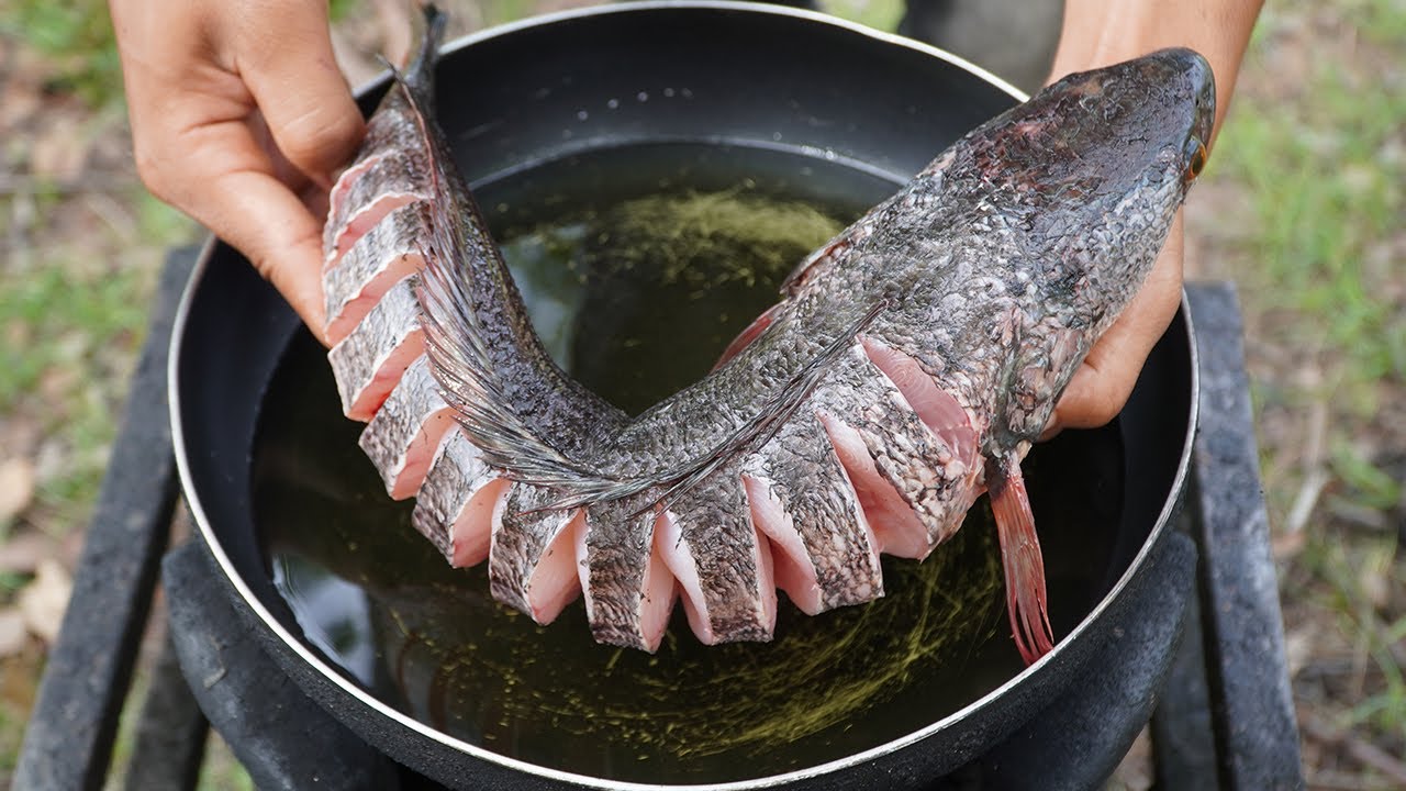 The Secret to Perfectly Crispy Fried Fish | Crunchy Fish Cooking and ...
