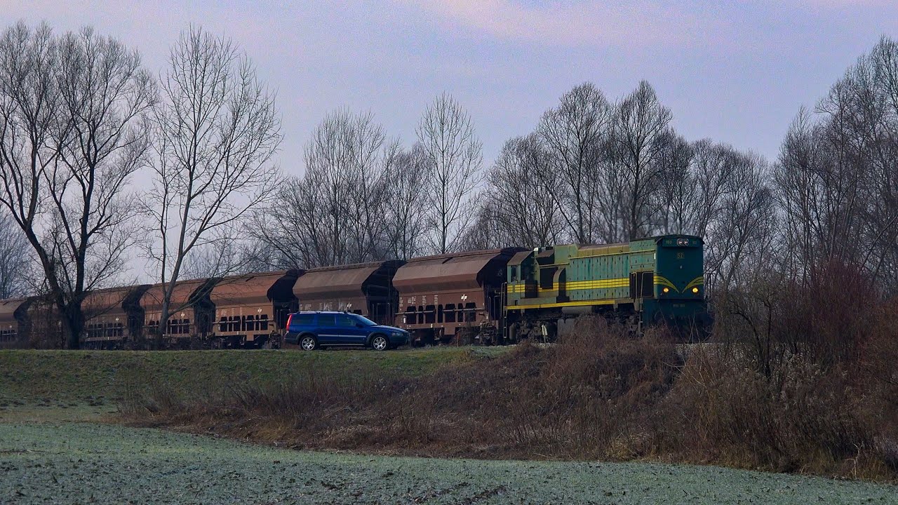 Slovenian EMD G26CW passing through Croatia towards Hungary - YouTube
