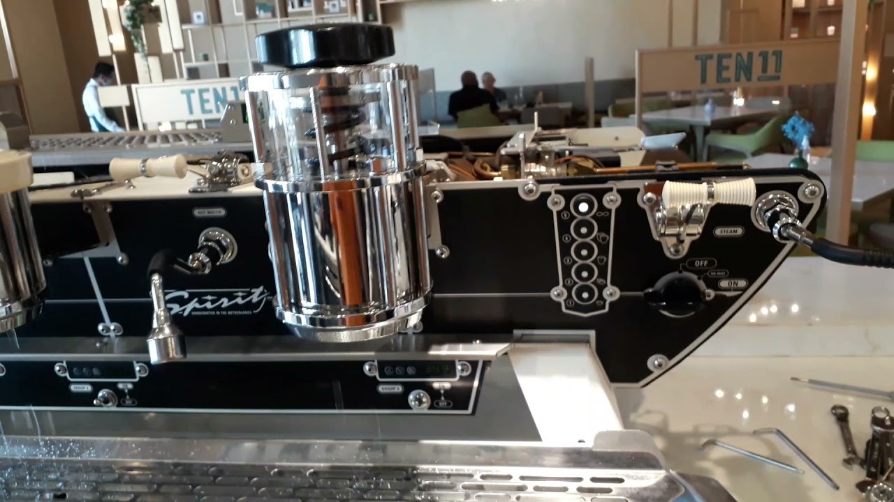 Repair coffee machine Spirit kees Van Der Westen - YouTube