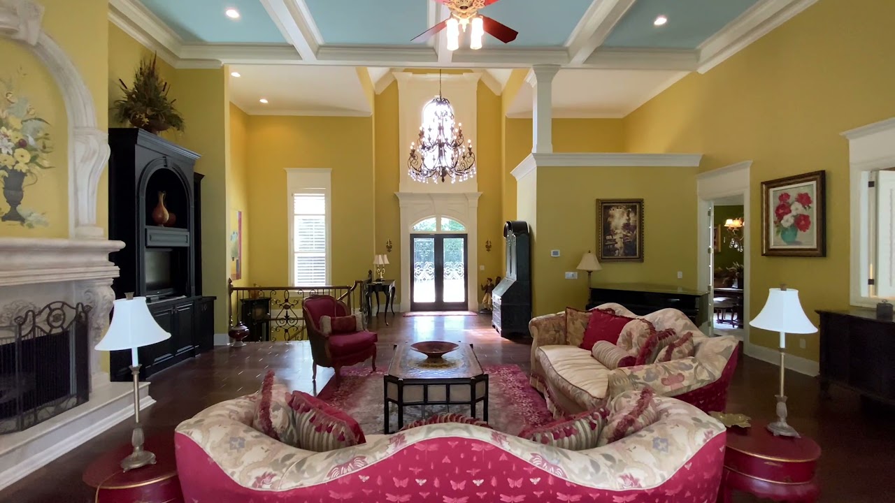 109 Bulloch Hall - YouTube