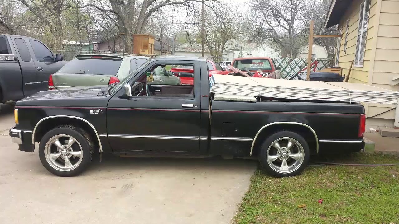 1984 GMC Sierra S15 - YouTube