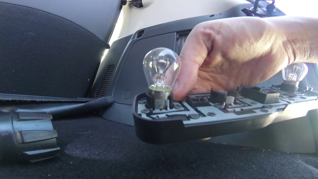2014 Smart ForTwo ED - Right Tail Light Replacement - YouTube