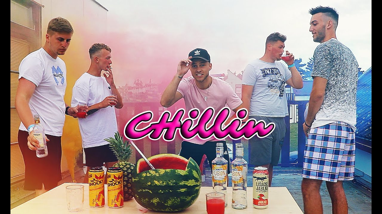 CHILLIN (Official video) - YouTube