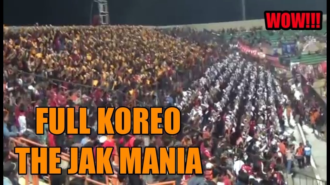 AMAZING!!! Koreo The Jak Mania in Bantul Match Persija vs PSIS - YouTube