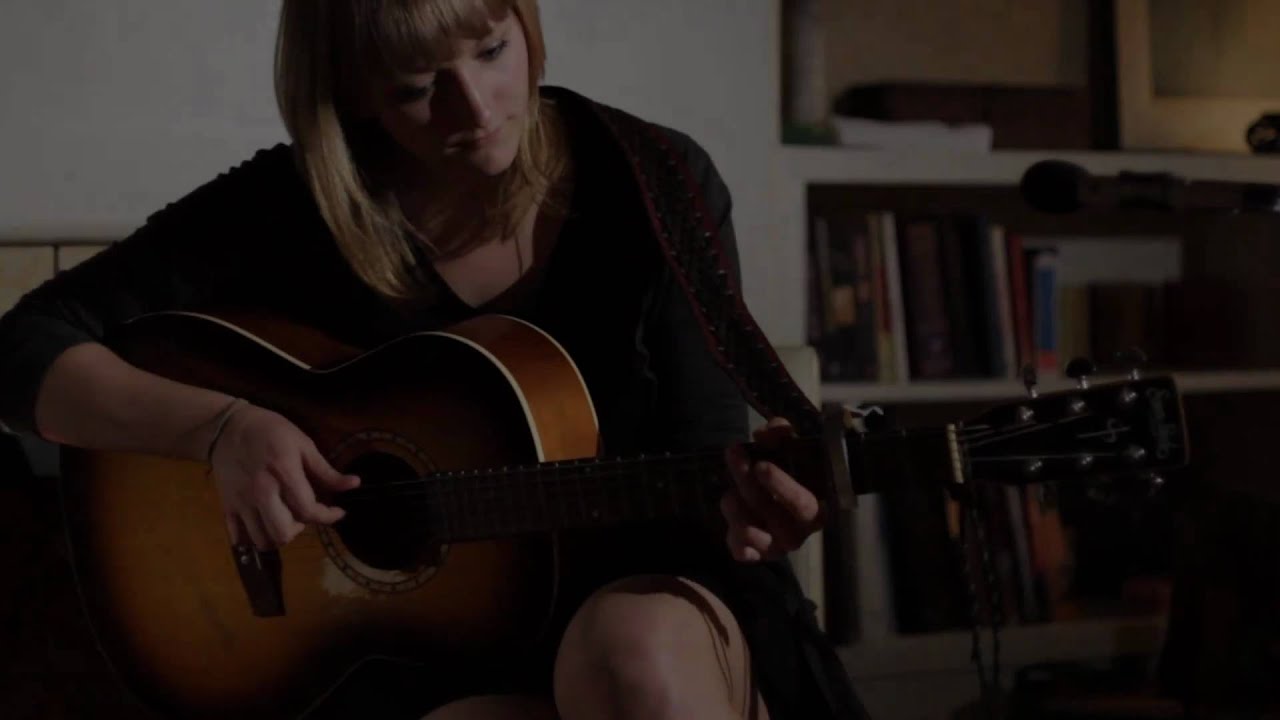 Steph Macpherson - The Distance - YouTube