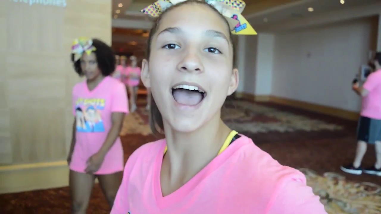 Top Gun All Stars Present Hot Shots 2017 - YouTube