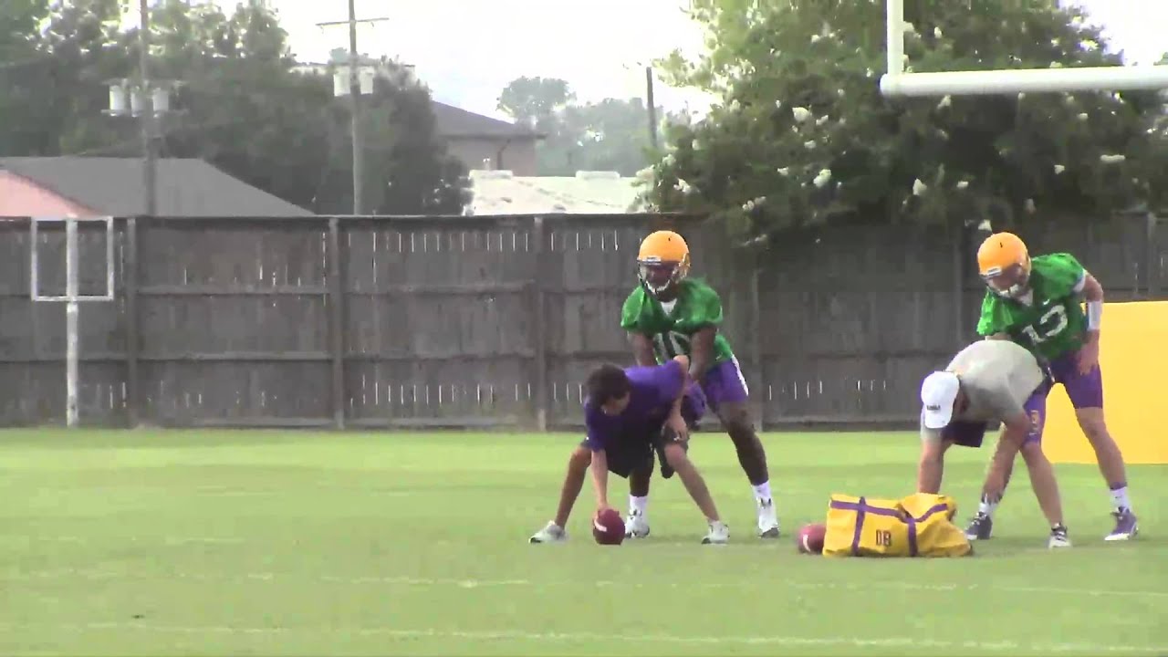 LSU QB Anthony Jennings works a passing skeleton passing drill | Video ...