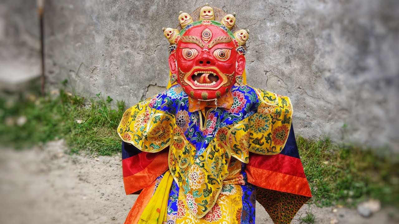 Ladakh Traditional Dance - YouTube