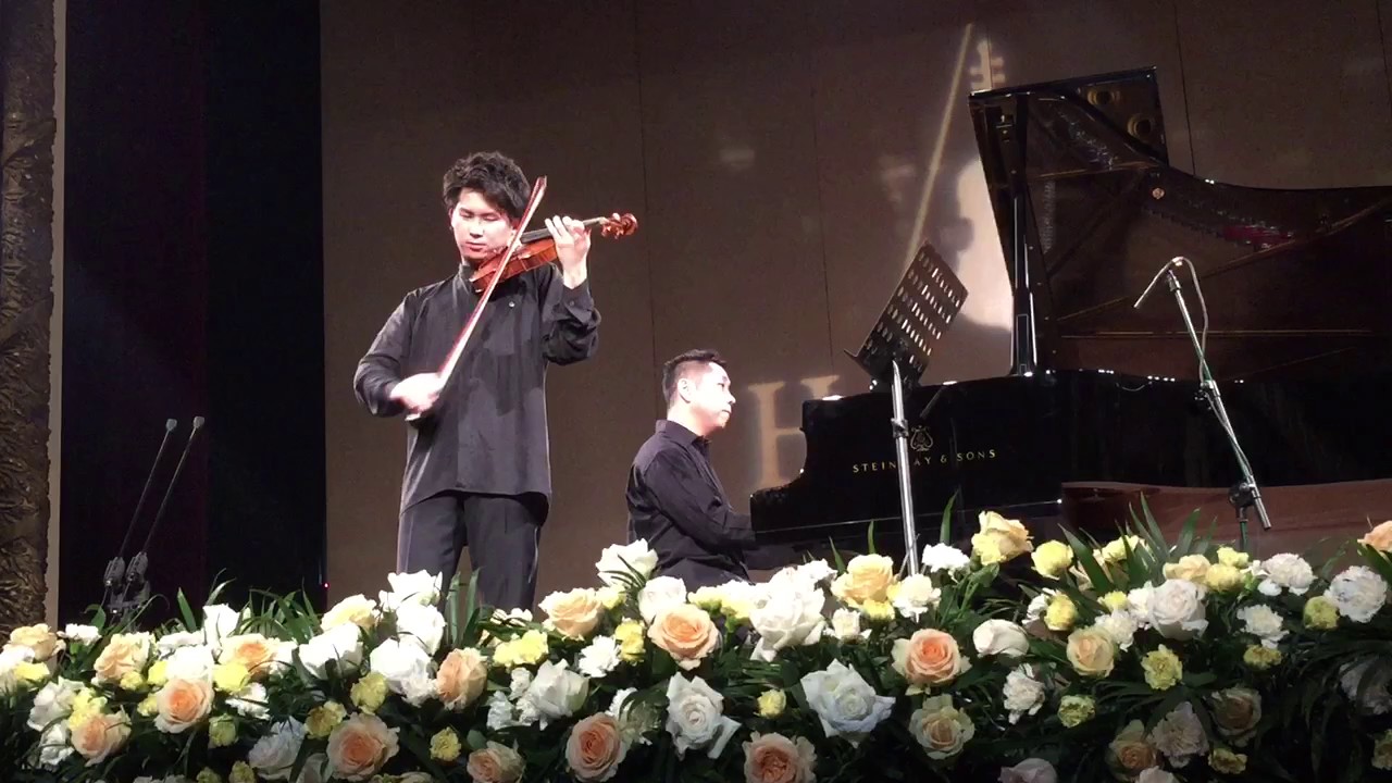 Hennessy Concert 2017: Violinist Fumiaki Miura ft. Pianist Akira Eguchi ...
