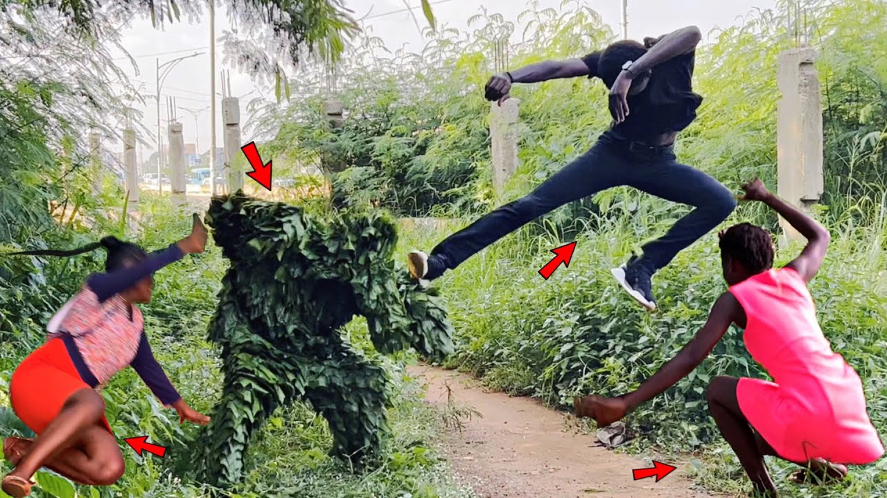 They got Frightened and Reacted like this! Trashman Prank! Scaring ...