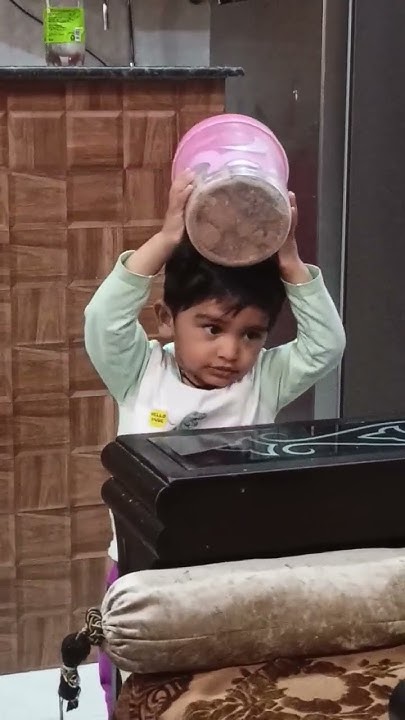 Sari Duniya Ka Bojh Hum Uthate Hai Youtube