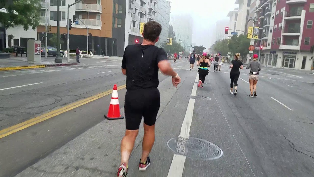 RUNNING FAIL at the Rock 'n' Roll Los Angeles Half Marathon 2018 - YouTube