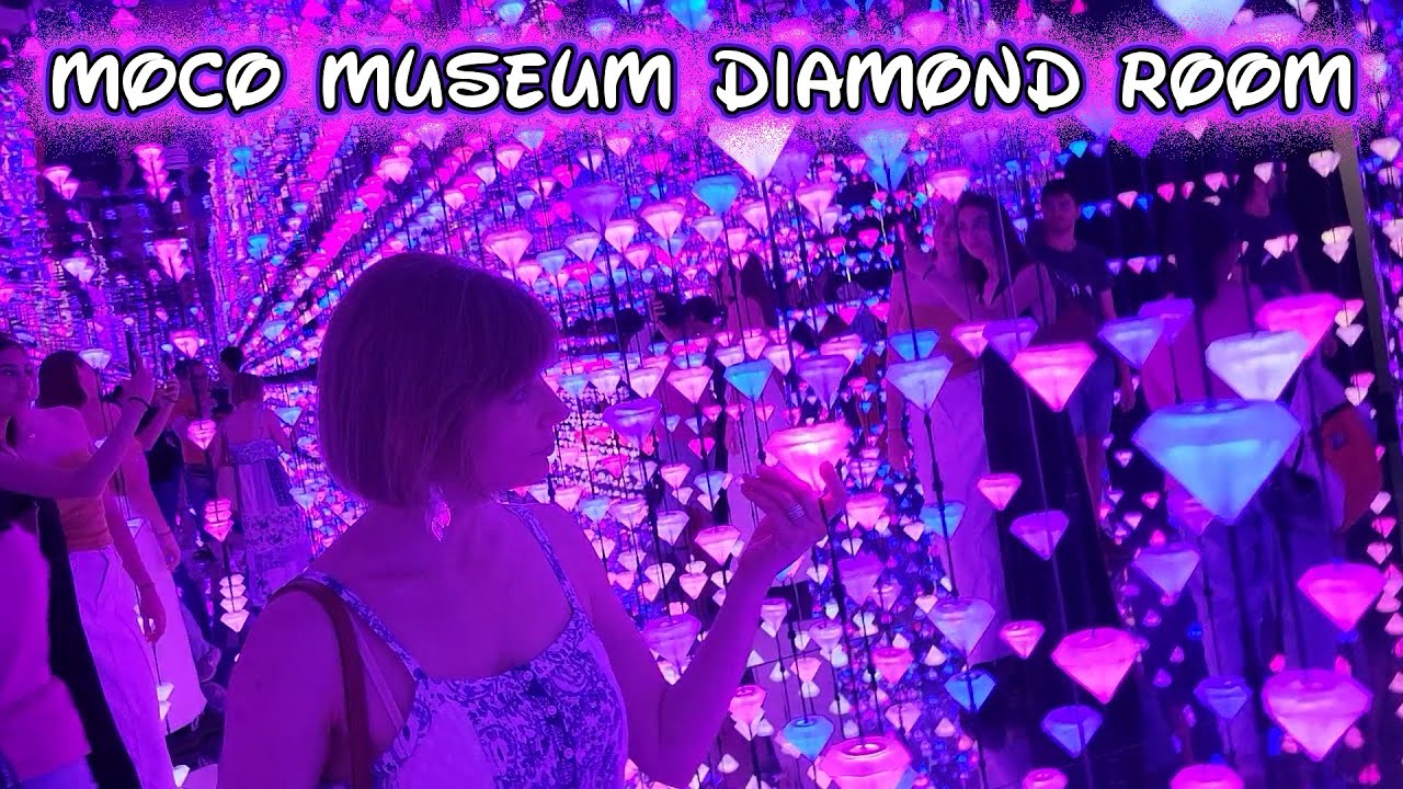 Meditation MOCO Modern Contemporary Museum Barcelona Diamond Room Kunst ...