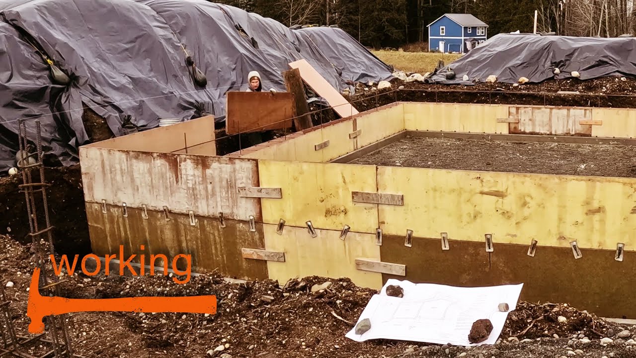 How to Set Forms in a Foundation Wall | working STUFFandTHINGS | 45 ...