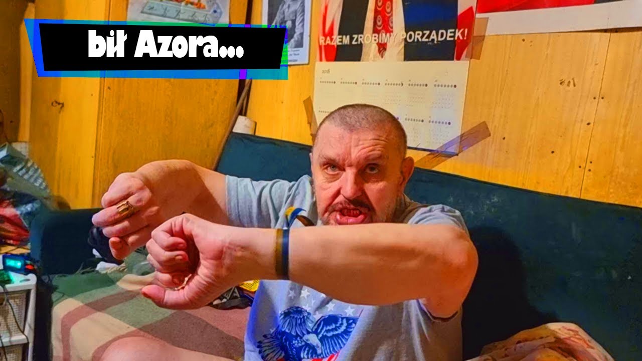 Boguś bił Azora... - YouTube