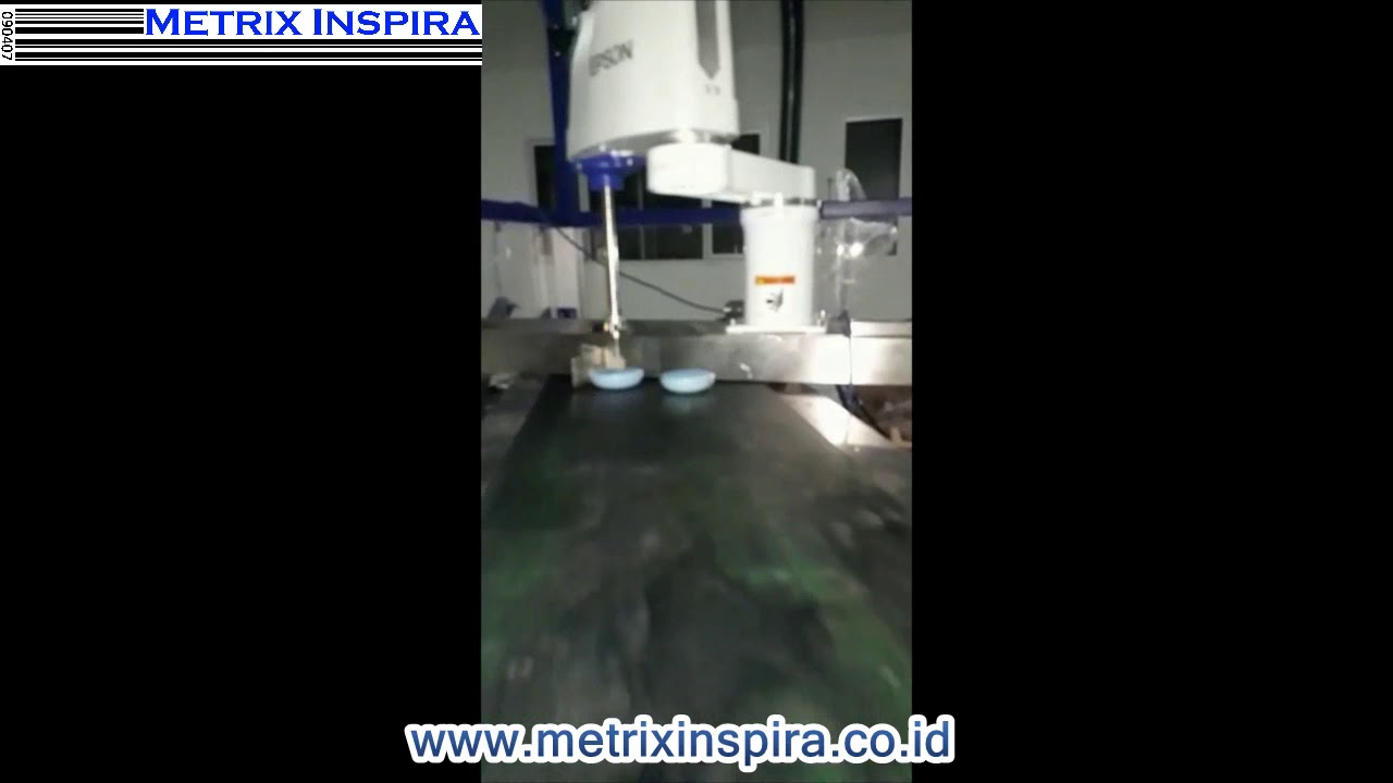 Metrix Inspira - Epson Scara Robot T3-401S - YouTube