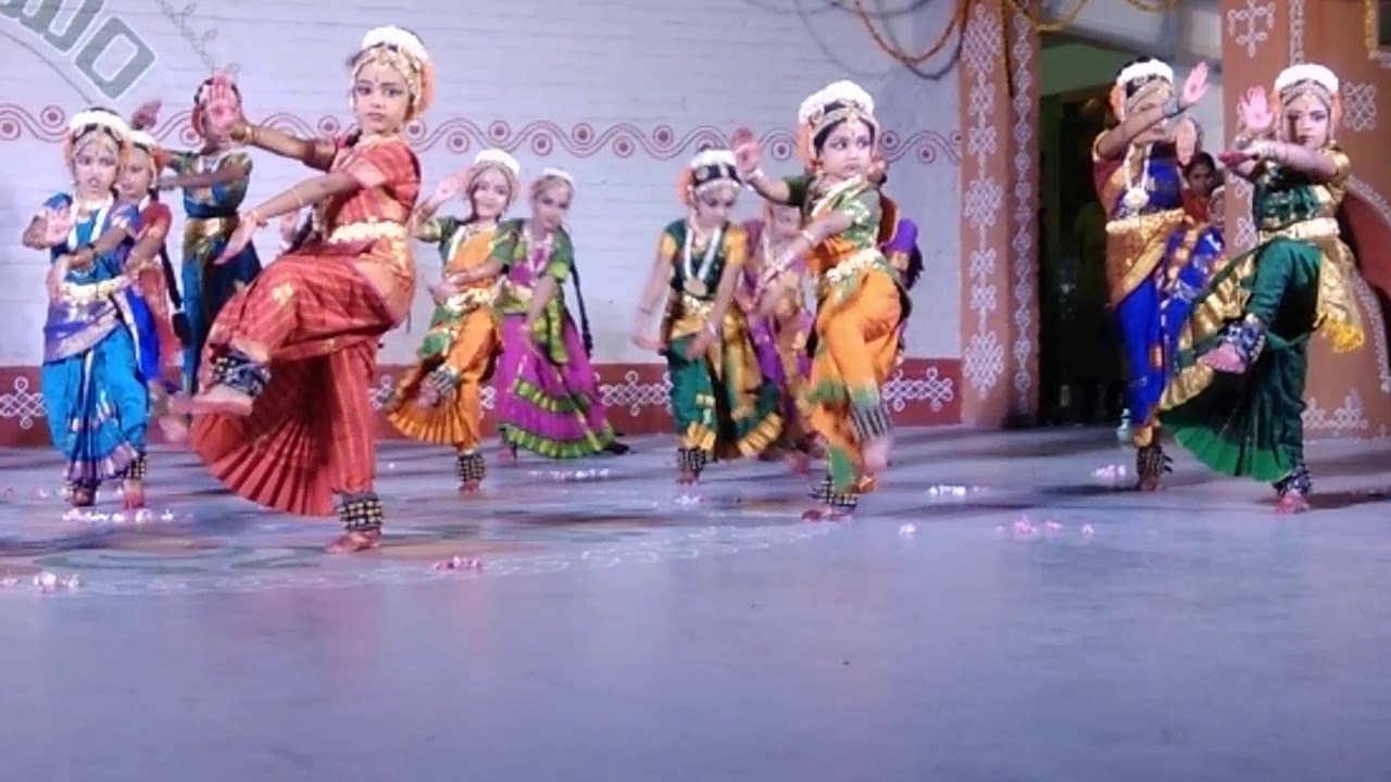 Pushpanjali kuchipudi dance Anika - YouTube
