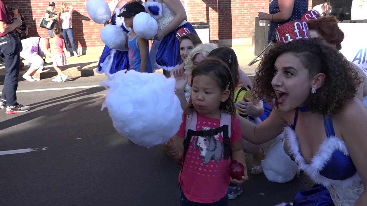 Flufferettes' Ode to Fluff - YouTube