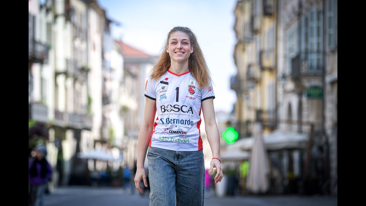 Sofya Kuznetsova e Cuneo: bene, bravi, bis - YouTube