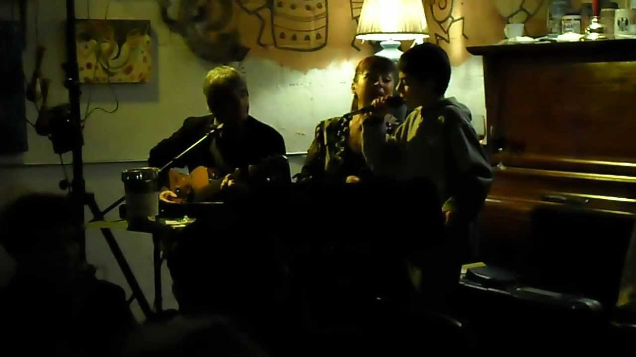 July Genchi, Gilberto Ojeda y Héctor Zepeda - Te Quiero Así - YouTube