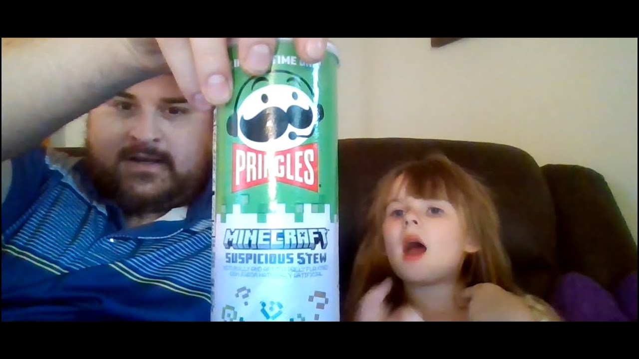 MINECRAFT SUSPICIOUS STEW PRINGLES REVIEW! WHAT IS THE FLAVOR??? - YouTube