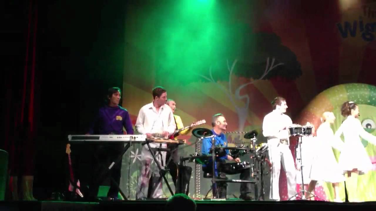 Wiggles Celebration Tour - YouTube