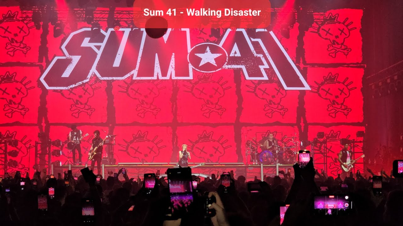 Sum 41 - Walking Disaster (Live at MALAYSIA 2024) - YouTube