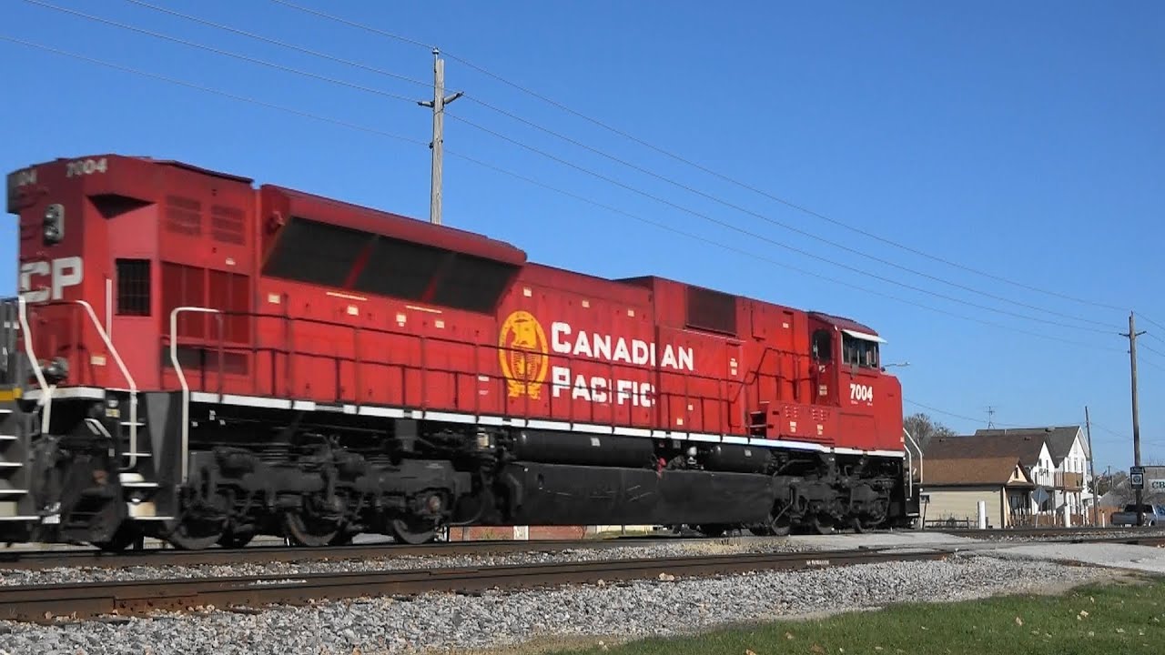 CP 7004 w/ UP & BNSF Leads Potash Train, Buffalo, IA - YouTube