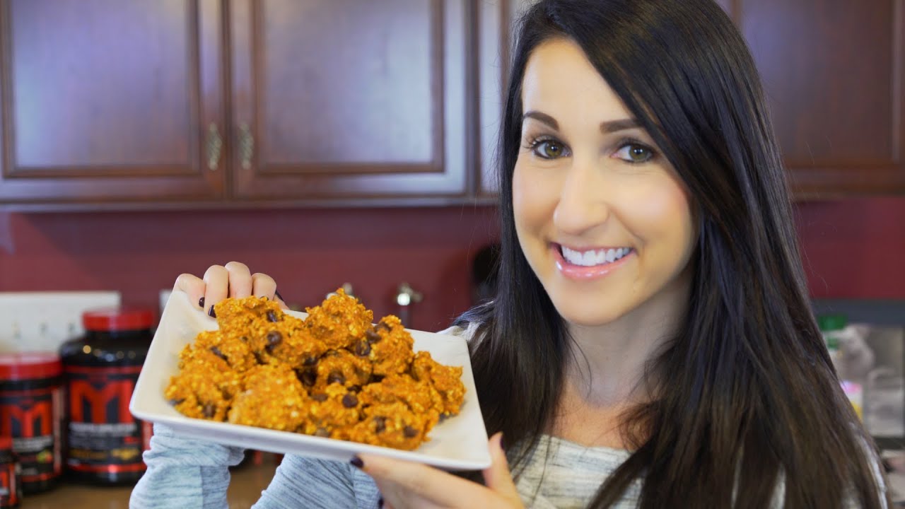 Protein Pumpkin Cookies | Cooking with Kara | Tiger Fitness - YouTube