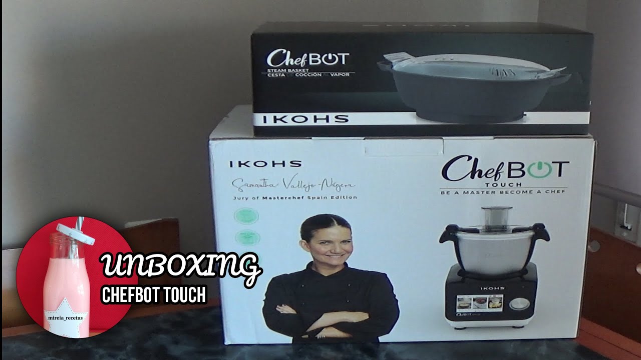Unboxing chefbot - YouTube