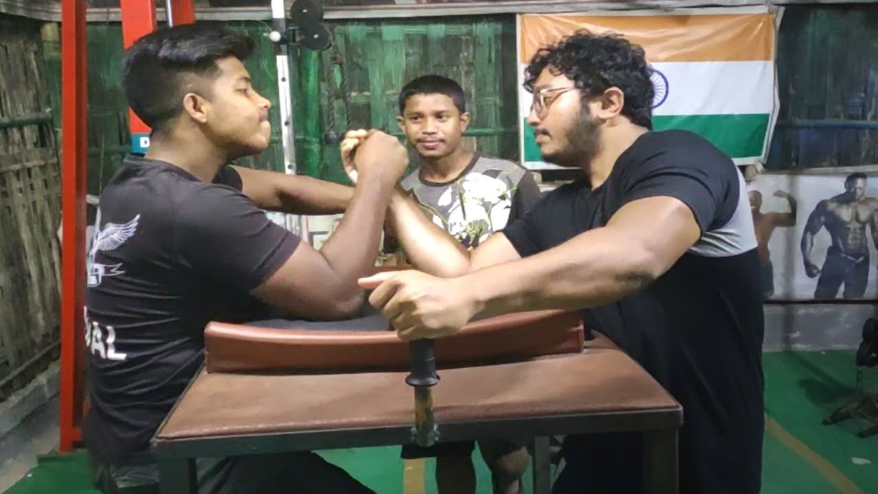Heavy Arm Wrestling Training in Gym😱 | Must Watch 👍 - YouTube