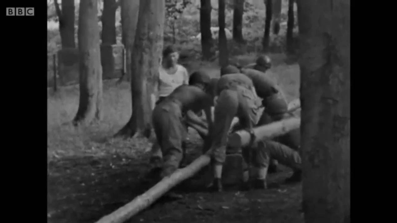 Meet the Red Devils: Parachute Regiment (DOCUMENTARY) - YouTube