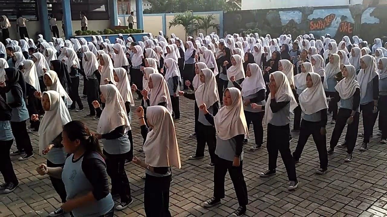 Keg. Senam Pagi Selasa _ SMPN 160 JakartaHD 2019 - YouTube