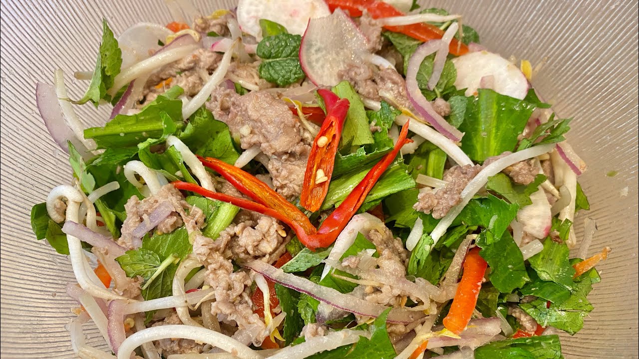 How to make khmer beef salad ភ្លាសាច់គោ(pleah sachko) - YouTube