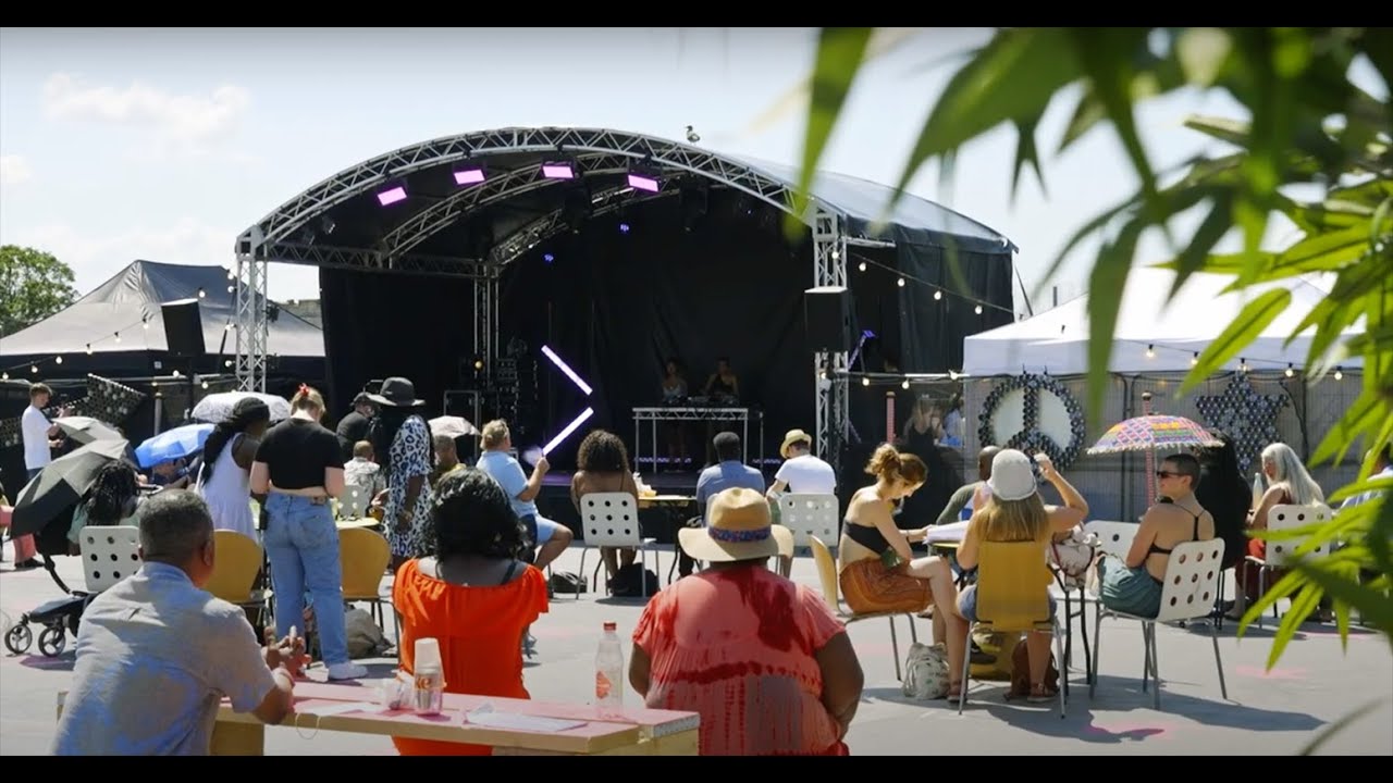 Fashion Show @ Gloucester Rooftop Festival - YouTube