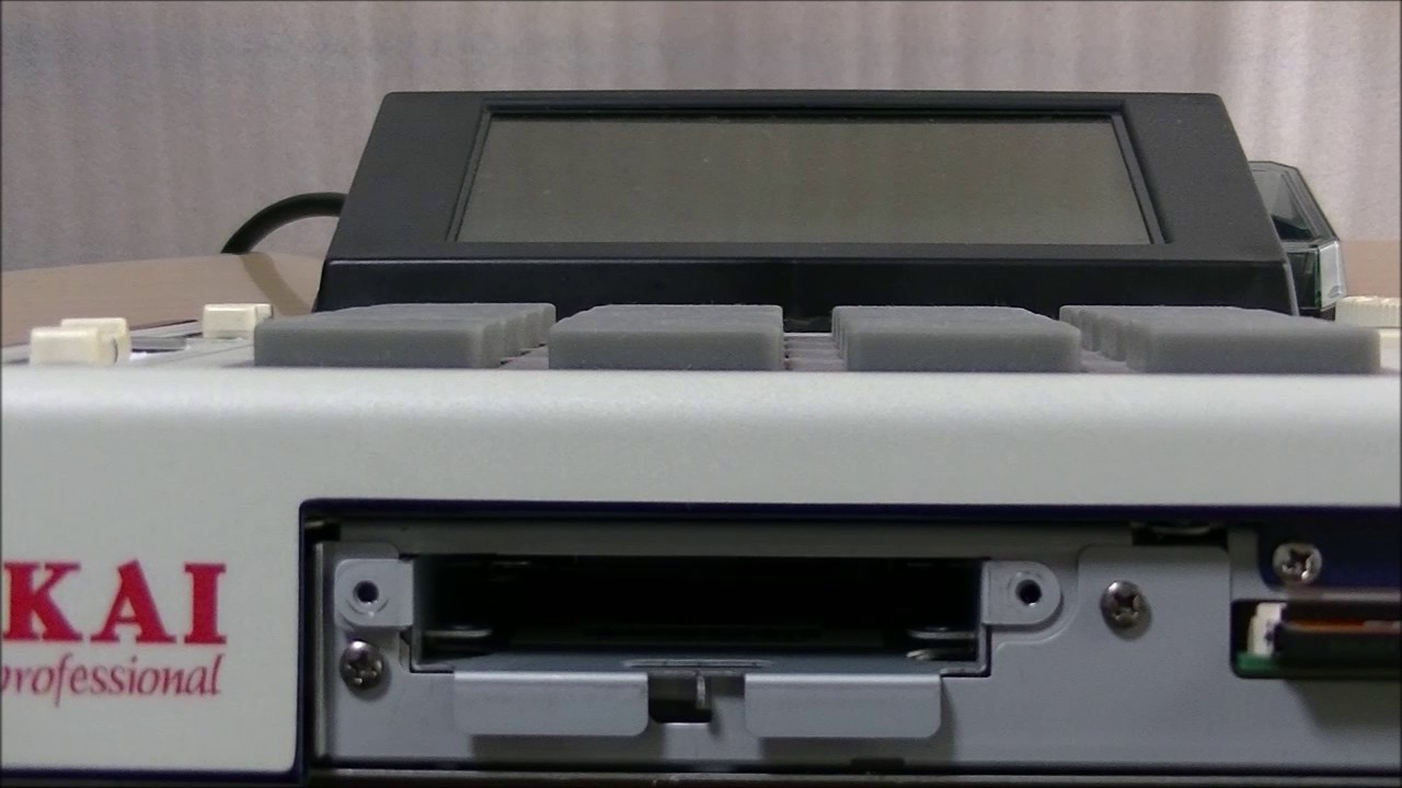 CF Card to IDE Adapter Converter MPC1000 - YouTube