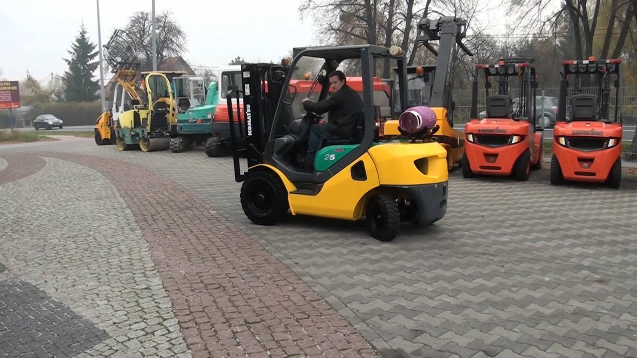 Komatsu FG 25 HT 16 R - YouTube