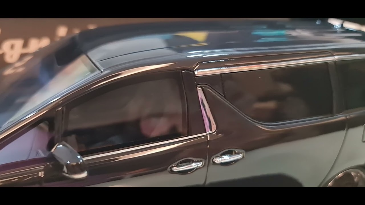 Toyota Alphard (H30W) Executive Lounge S Black (Scale 1/18) Ignition ...