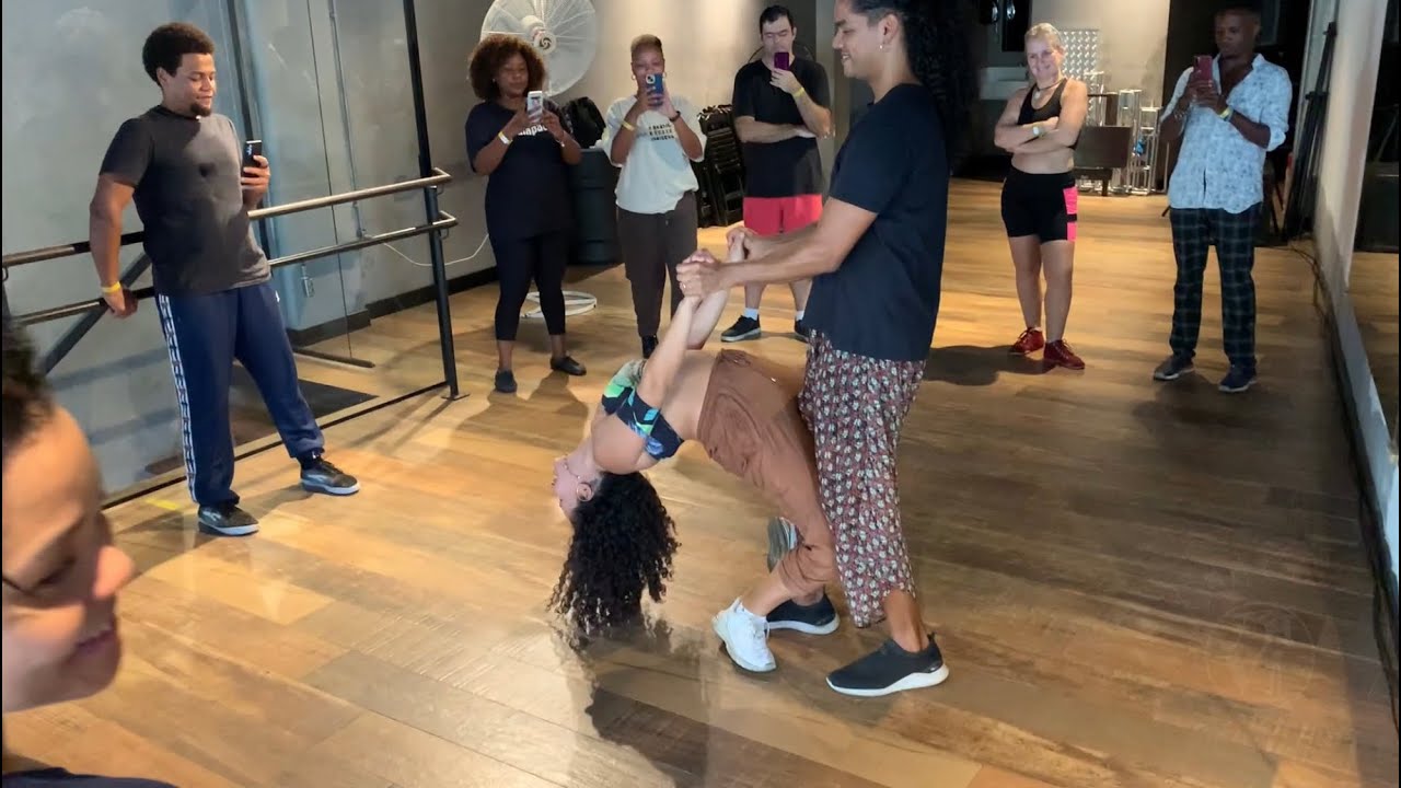 Maria Mariana & Gabriel Porto Seguro DEMO (Lambada) "Zouk para TODOS ...