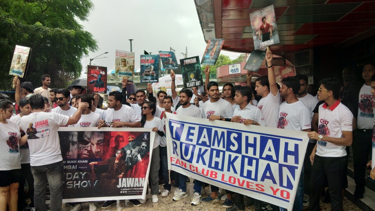 JAWAN| First Day First Show | REVIEW| SHAH RUKH KHAN| #jawanmoviereview ...